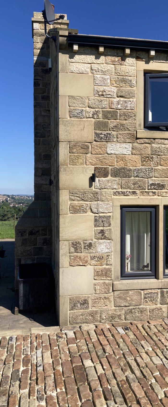 Top quality Stone House Quoins in West Yorkshire